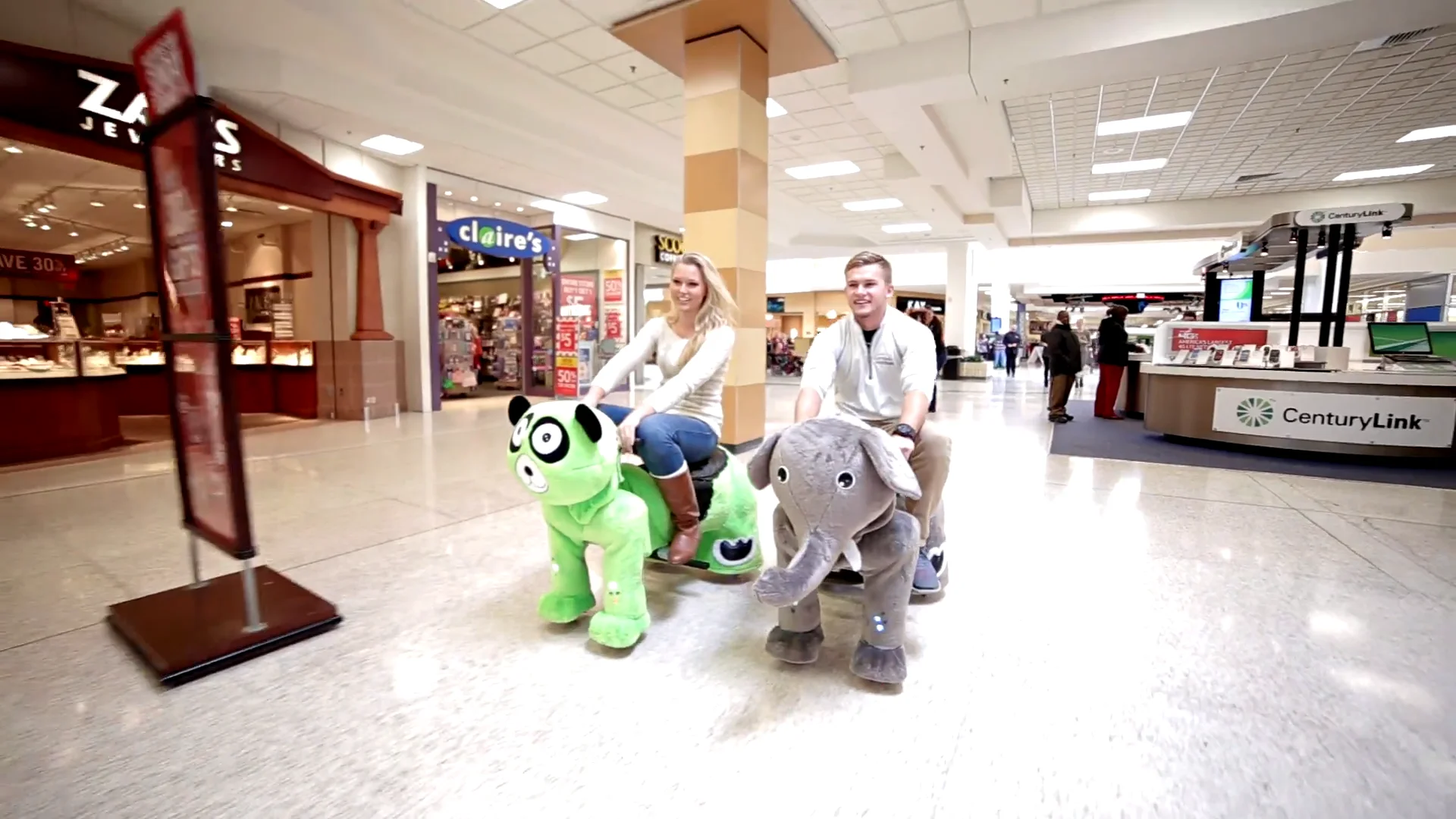 Plush Animals Amusement Park Rides on Vimeo
