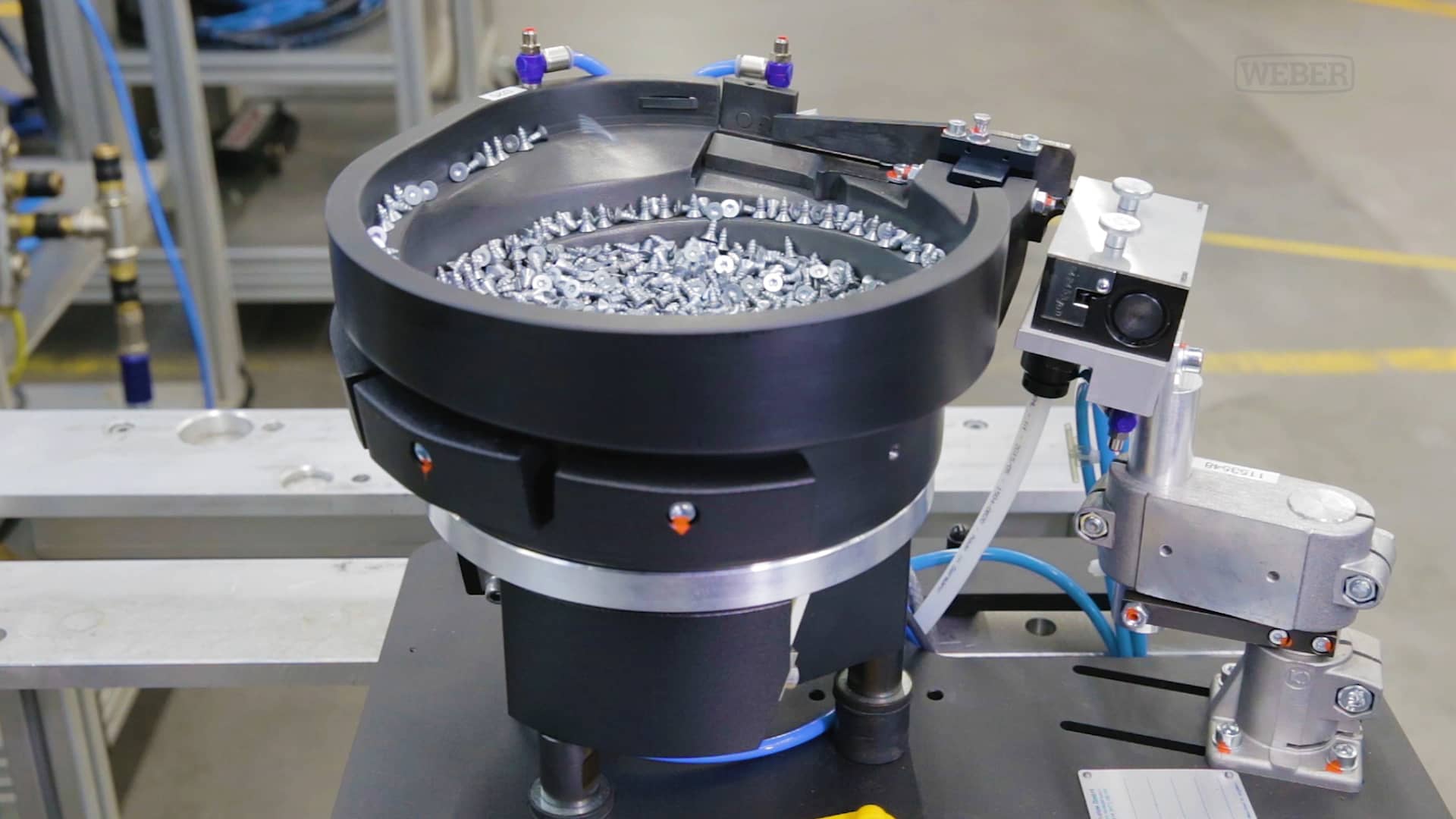 WEBER Bowl Feeder ZEB on Vimeo