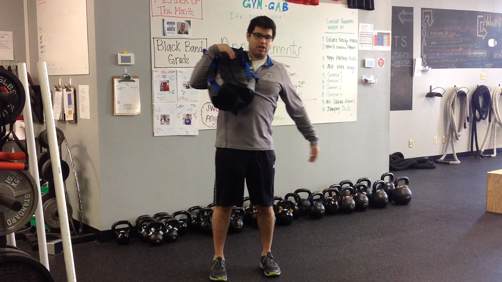 USB Offset Crossover Lunges on Vimeo