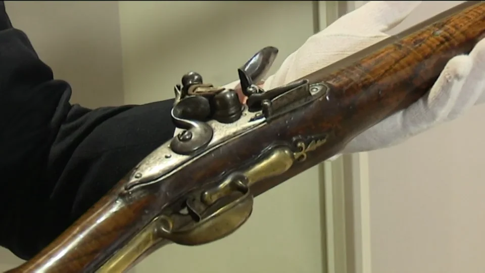 Jacobite Musket used in Battle of the Boyne on Vimeo