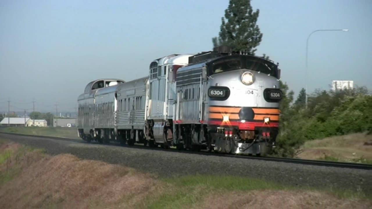 EMD F9 Southern Pacific leads a passenger train today. on Vimeo