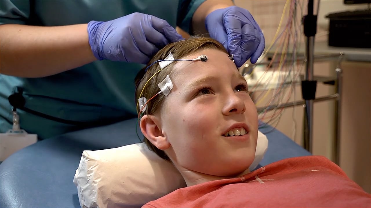 What happens when my child has an EEG? on Vimeo