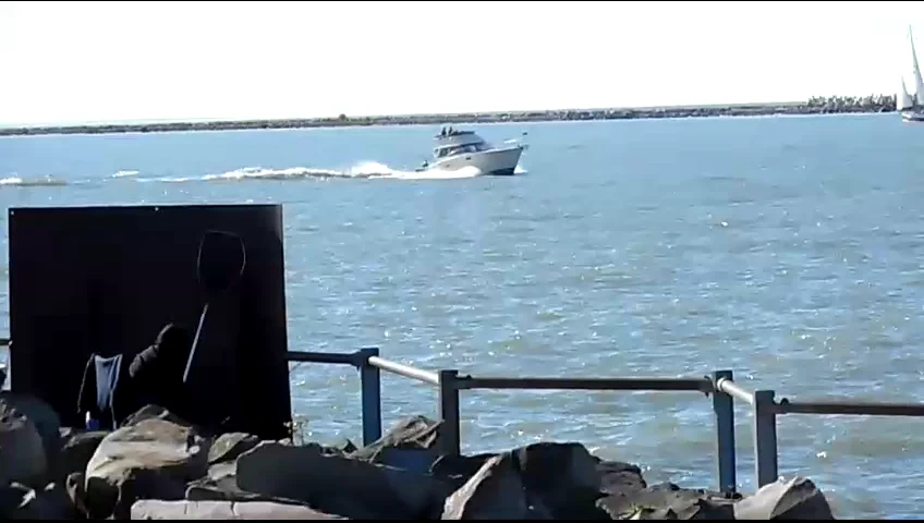 Lake Erie South Marginal Road Cleveland Ohio Last September 2016 Second ...