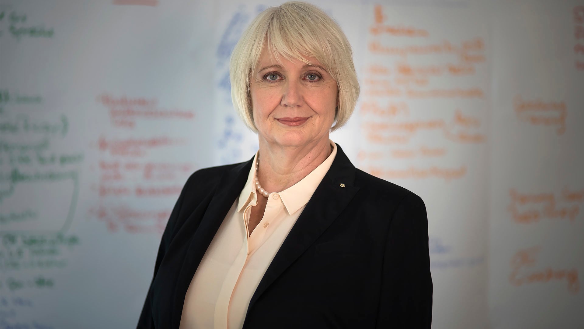 SUSANNE HONEGGER - SUSANNE HONEGGER | Portrait on Vimeo