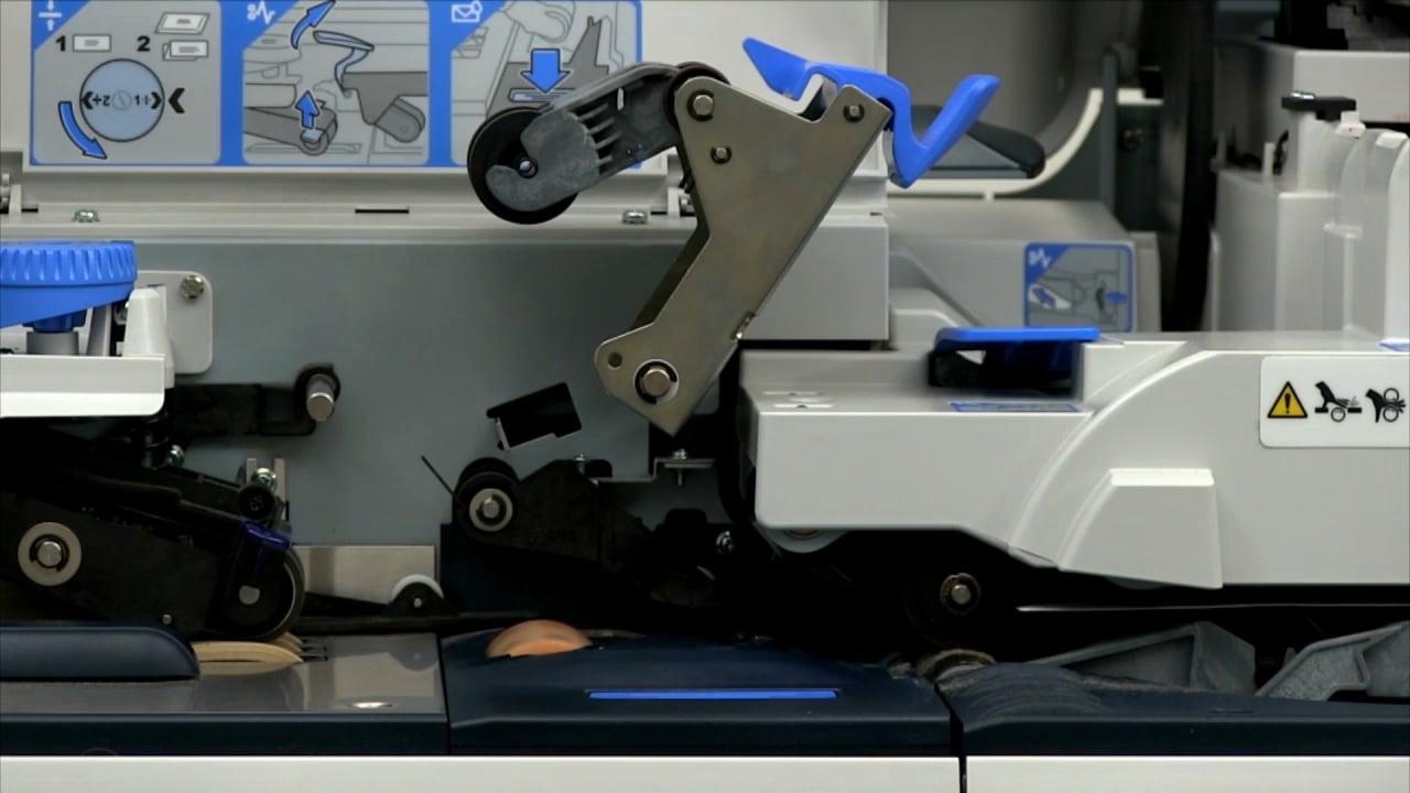 SendPro P1000 Paper Path Maint on Vimeo