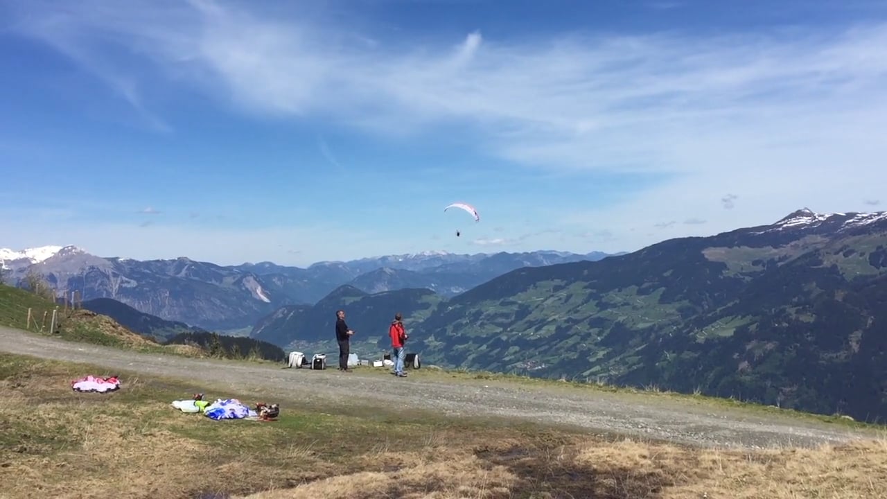 RC-Paragliding im Zillertal on Vimeo