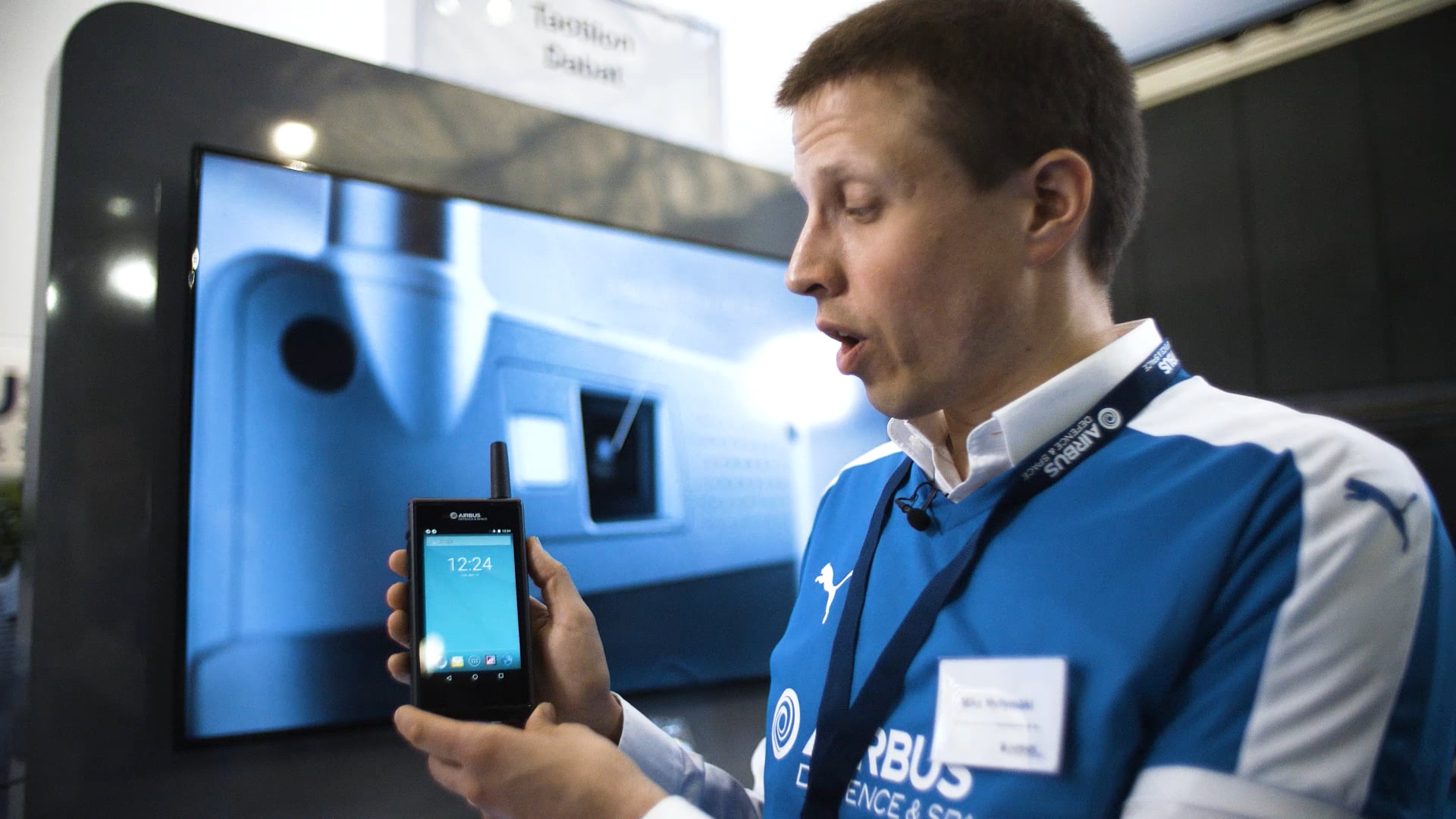 A closer look at Tactilon Dabat - A smartphone and a TETRA radio in one ...