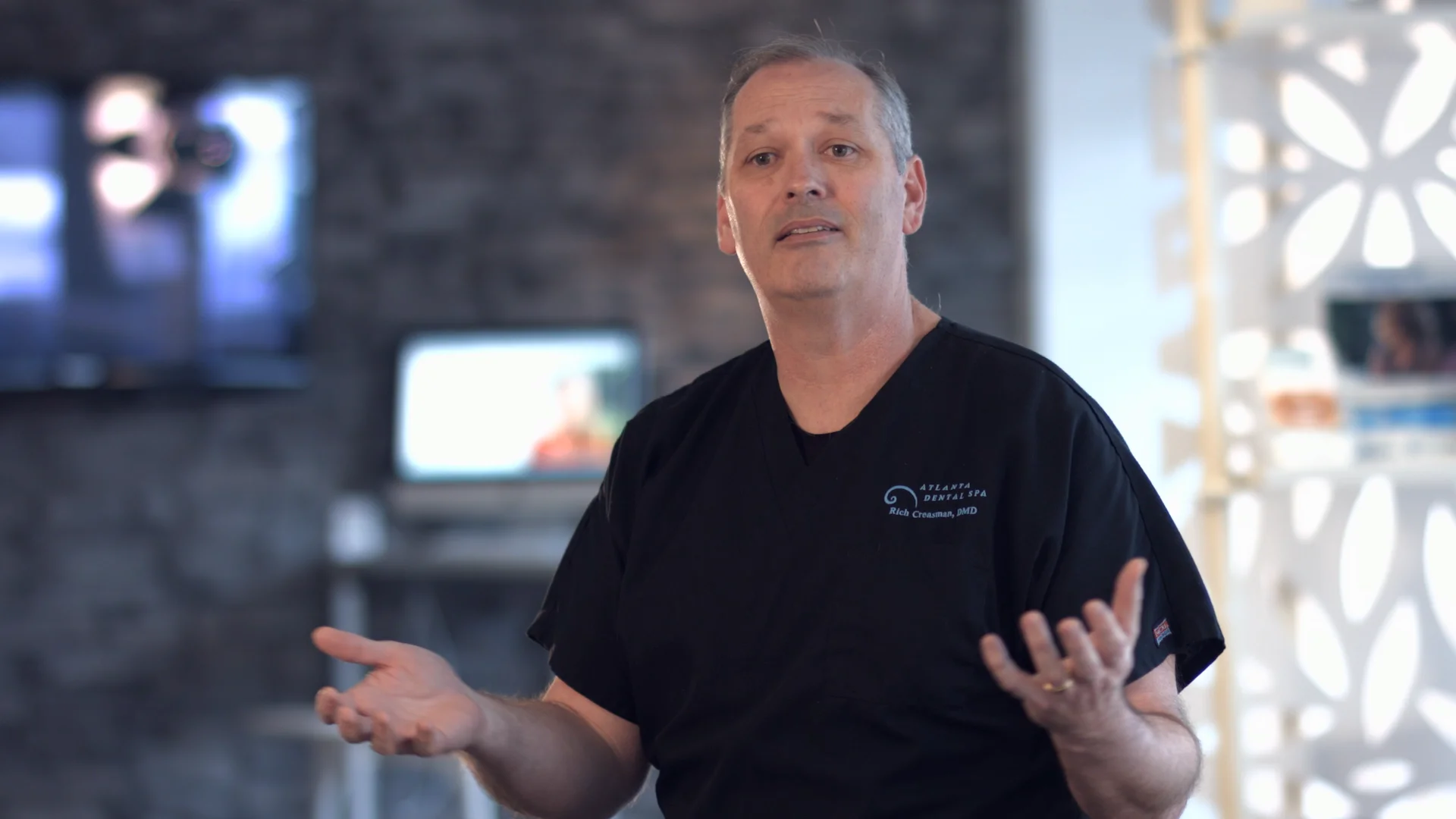 Natural Looking Veneers (Dr. Creasman) on Vimeo