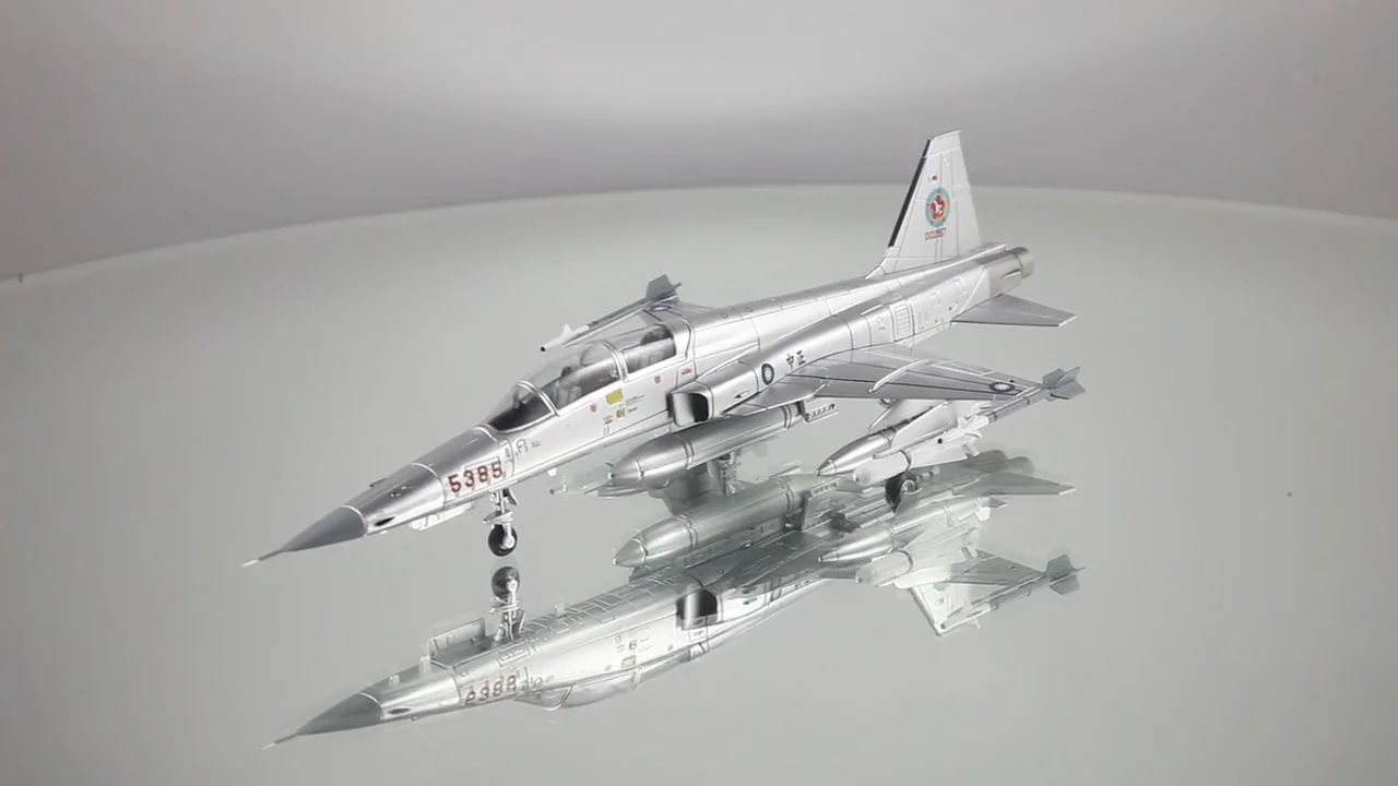 HA3355 F-5F Tiger II, ROCAF 737th TFW, #5385, Taitung AB, Taiwan on Vimeo