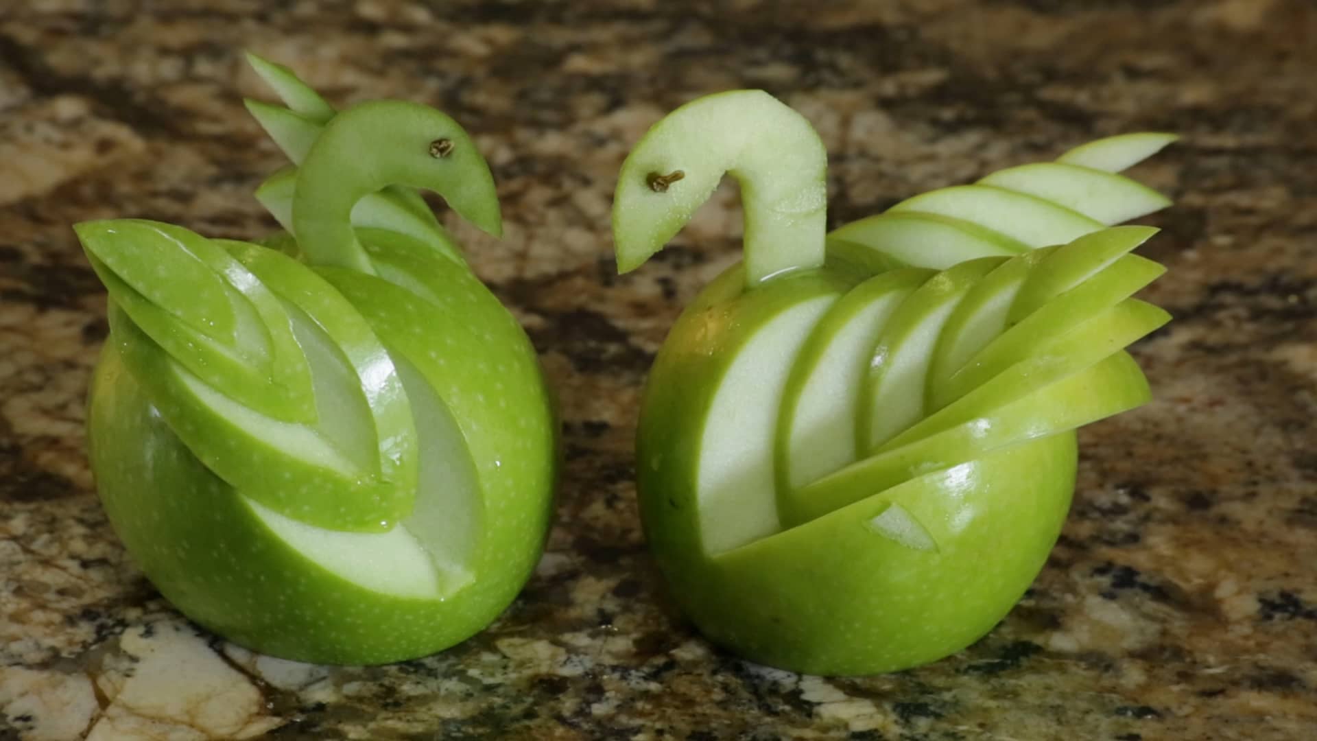 Apple Swan_hyperlapse on Vimeo