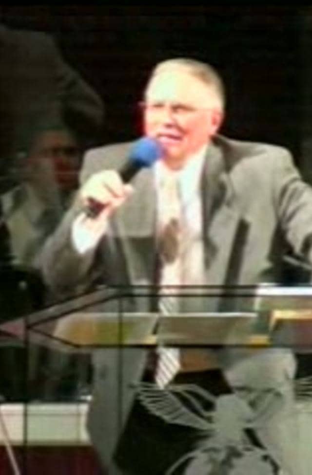 pastor crossley ( la constancia de la vision ) on Vimeo