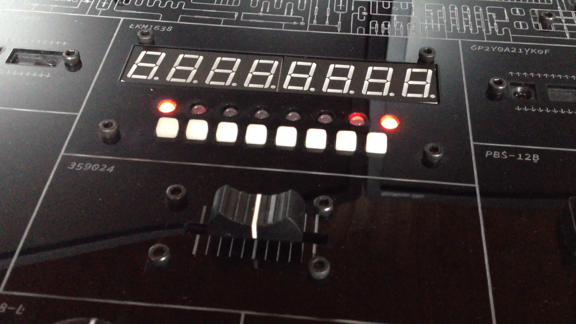 Axoloti + LKM1638: Light Organ on Vimeo