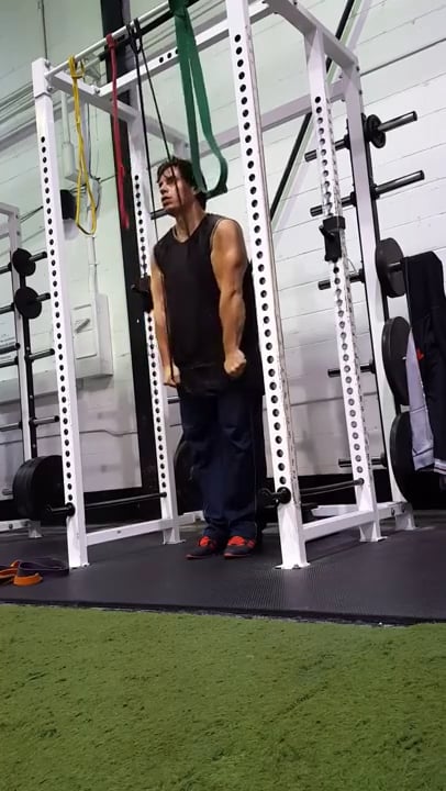 Triceps Pressdowns with Band Resistance Drop Set on Vimeo