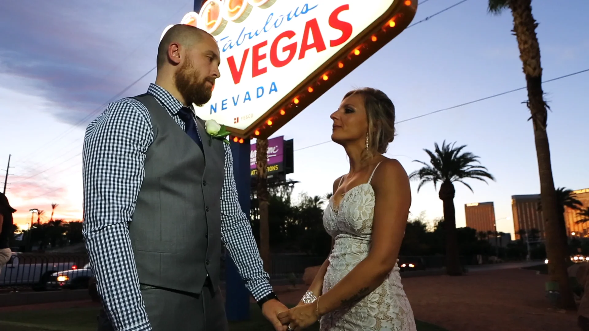 las-vegas-sign-weddings-fabulous-las-vegas-sign-wedding-on-vimeo