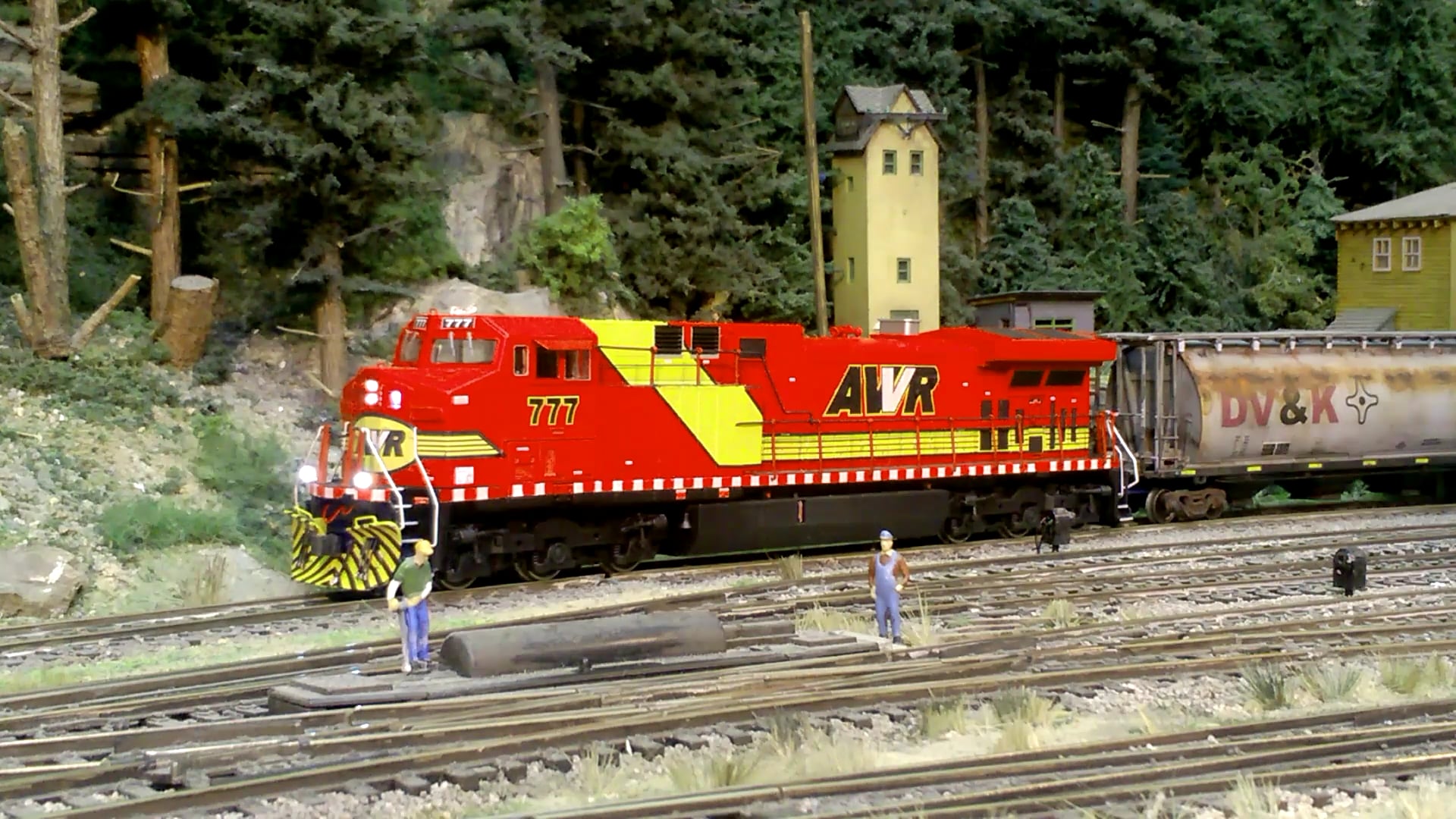 HO scale AWVR #777 on Vimeo