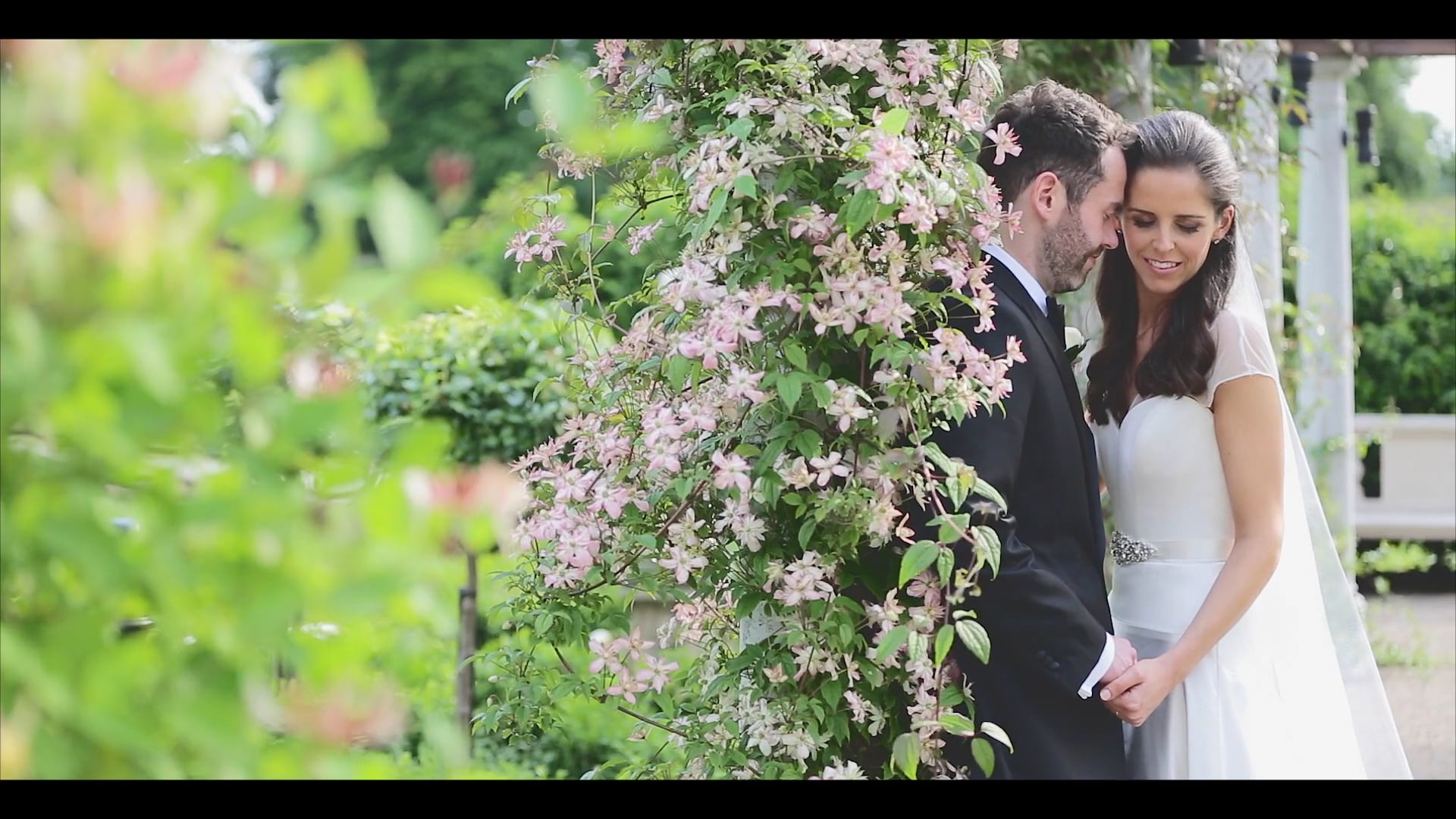 EMMA & ED'S BELLINGHAM CASTLE WEDDING on Vimeo