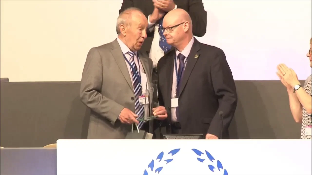 POA Conference 2016 - Presentation to Finlay Spratt on Vimeo