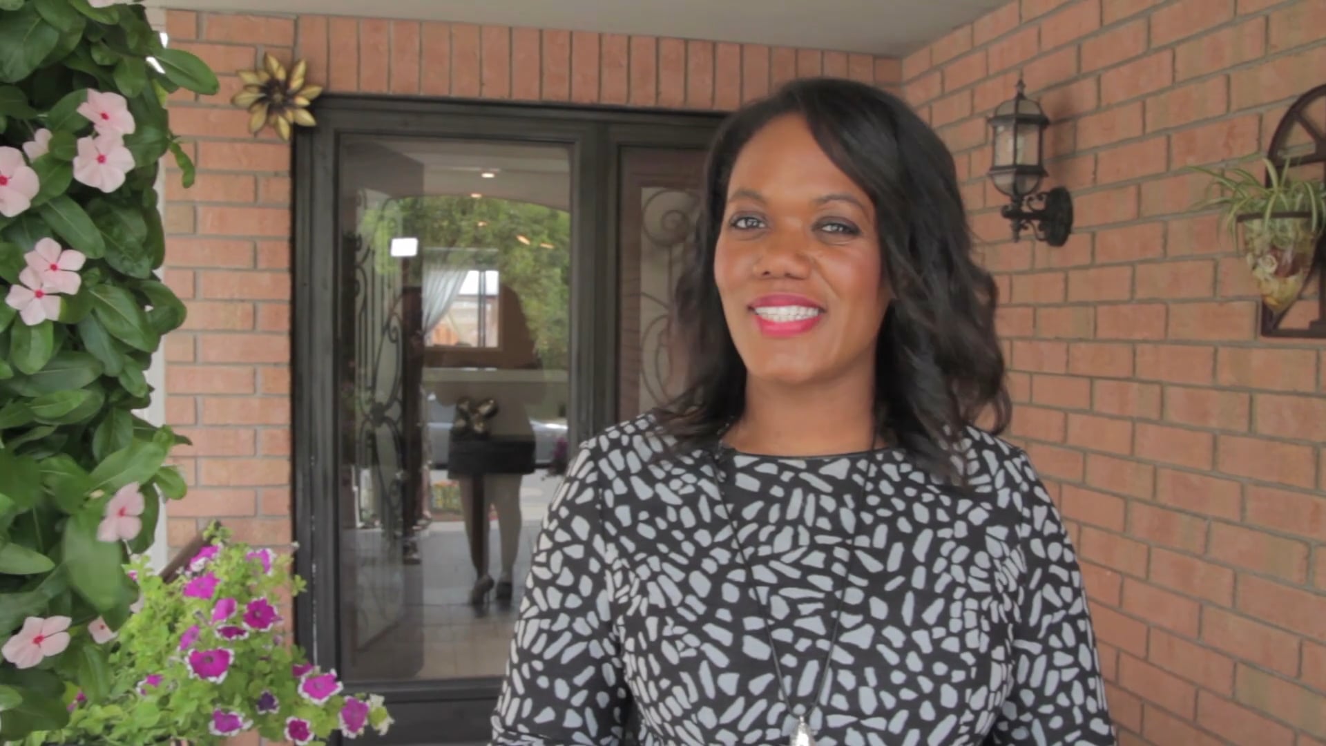 86 Sherwood Park Dr Vaughan, ON L4K 4X6 - Natalie Lewin on Vimeo
