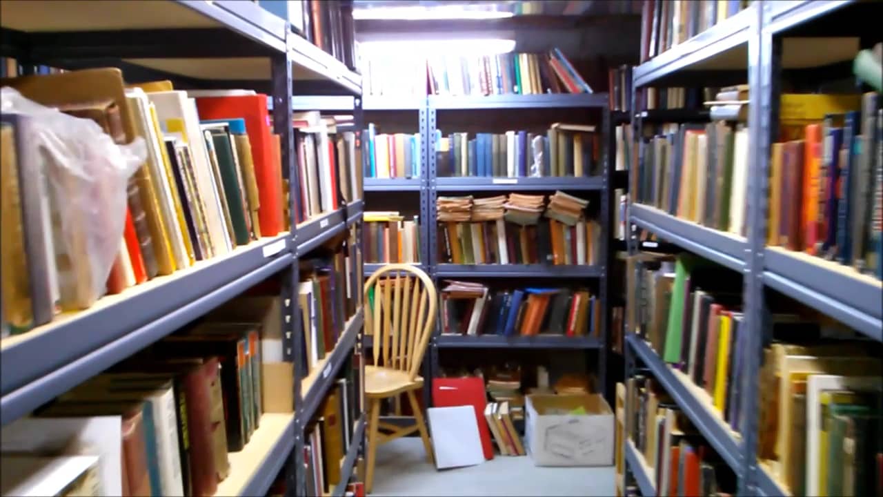 Art Kompolt Private Library on Vimeo
