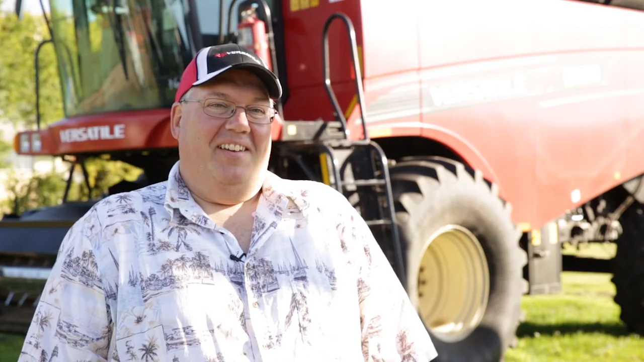 Versatile RT490 combine testimonial with Kevin Horner on Vimeo