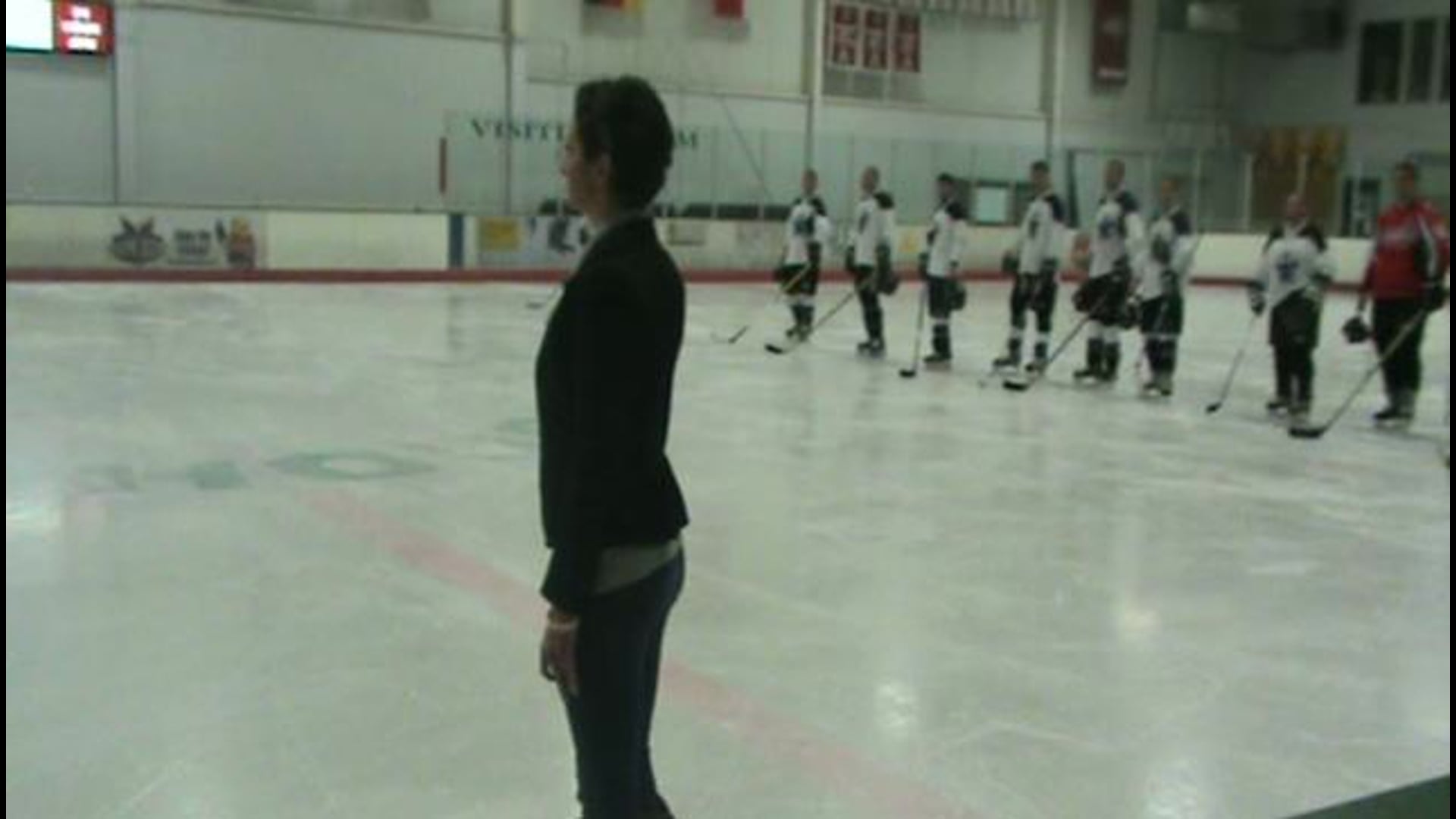 Tara Wheeler, Miss Virginia 2008, at USA Disabled Hockey Festival 🥇 Own ...