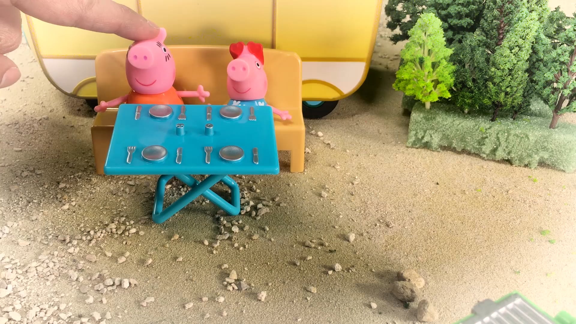 Peppa Pig Campervan Weekend on Vimeo