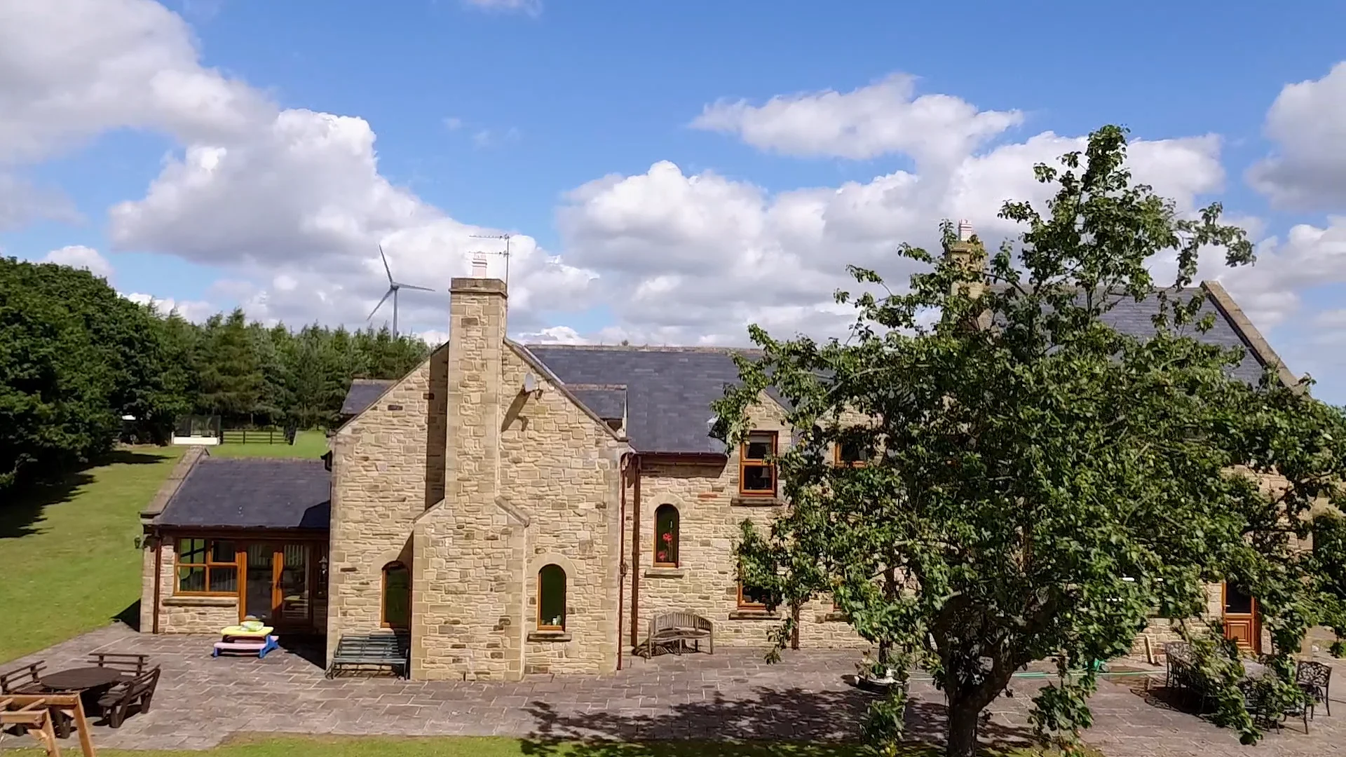 Humbleburn Cottage on Vimeo