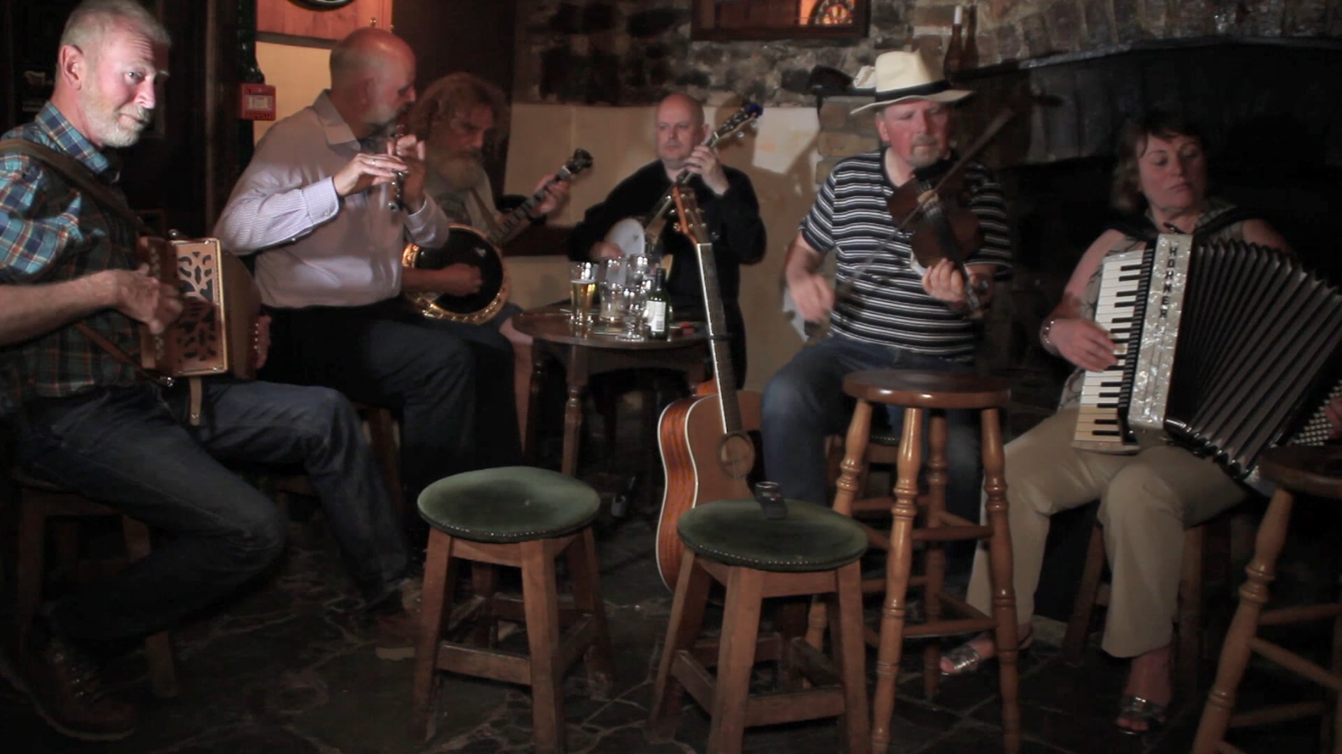 Evelyn McFadden, Roddy Geoghegan and Lisa Fennin : Trad Session at The ...