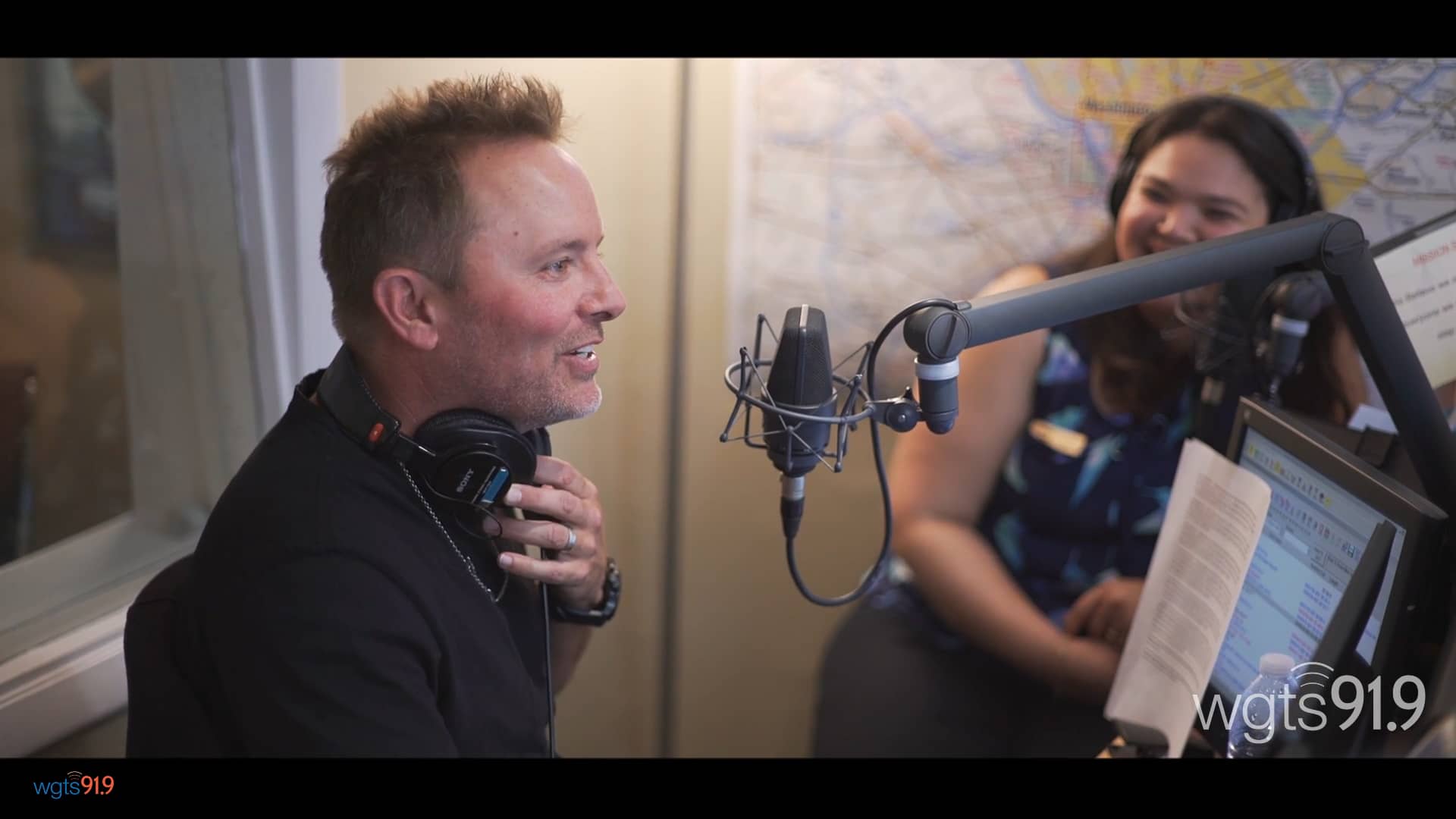 Interview with Chris Tomlin LIVE at WGTS 91.9 on Vimeo