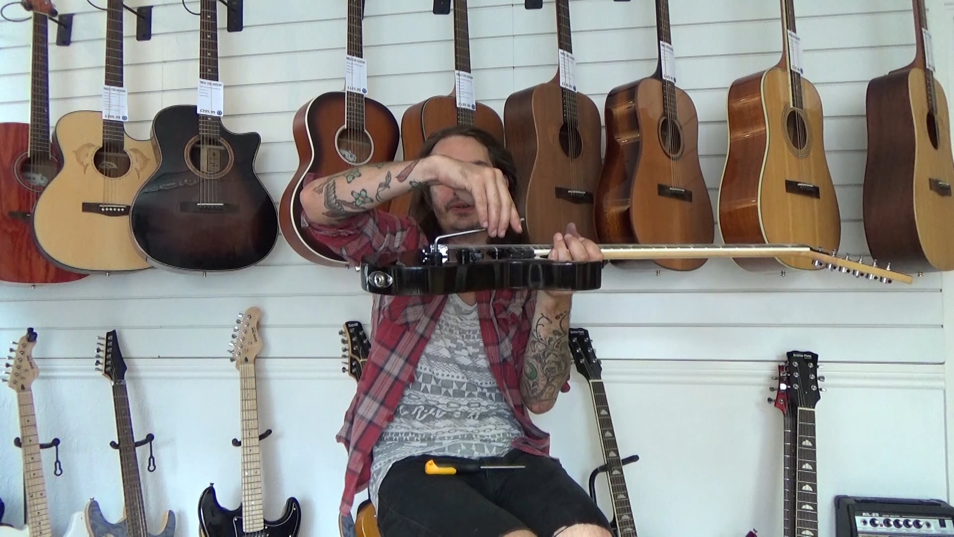 Stretton Payne Custom Shop Ibanez GIO Electric Guitar on Vimeo