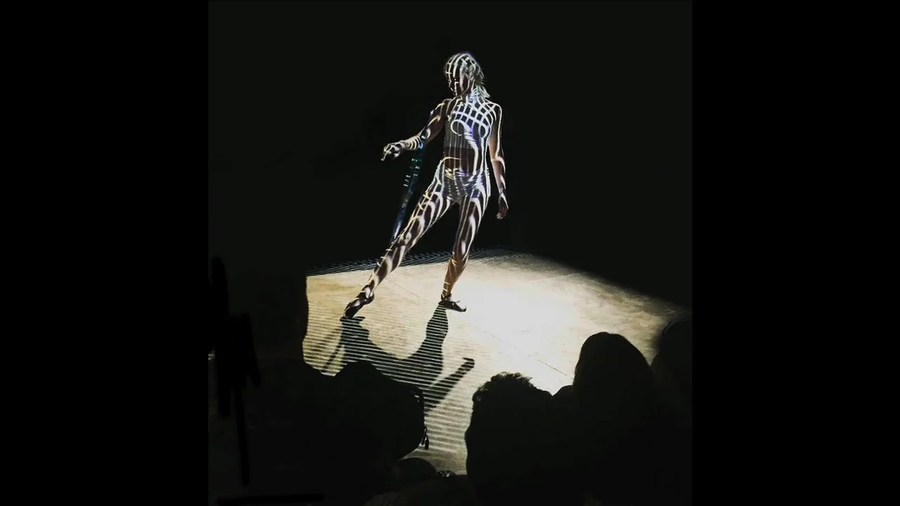 Body Projection Mapping Demo on Vimeo