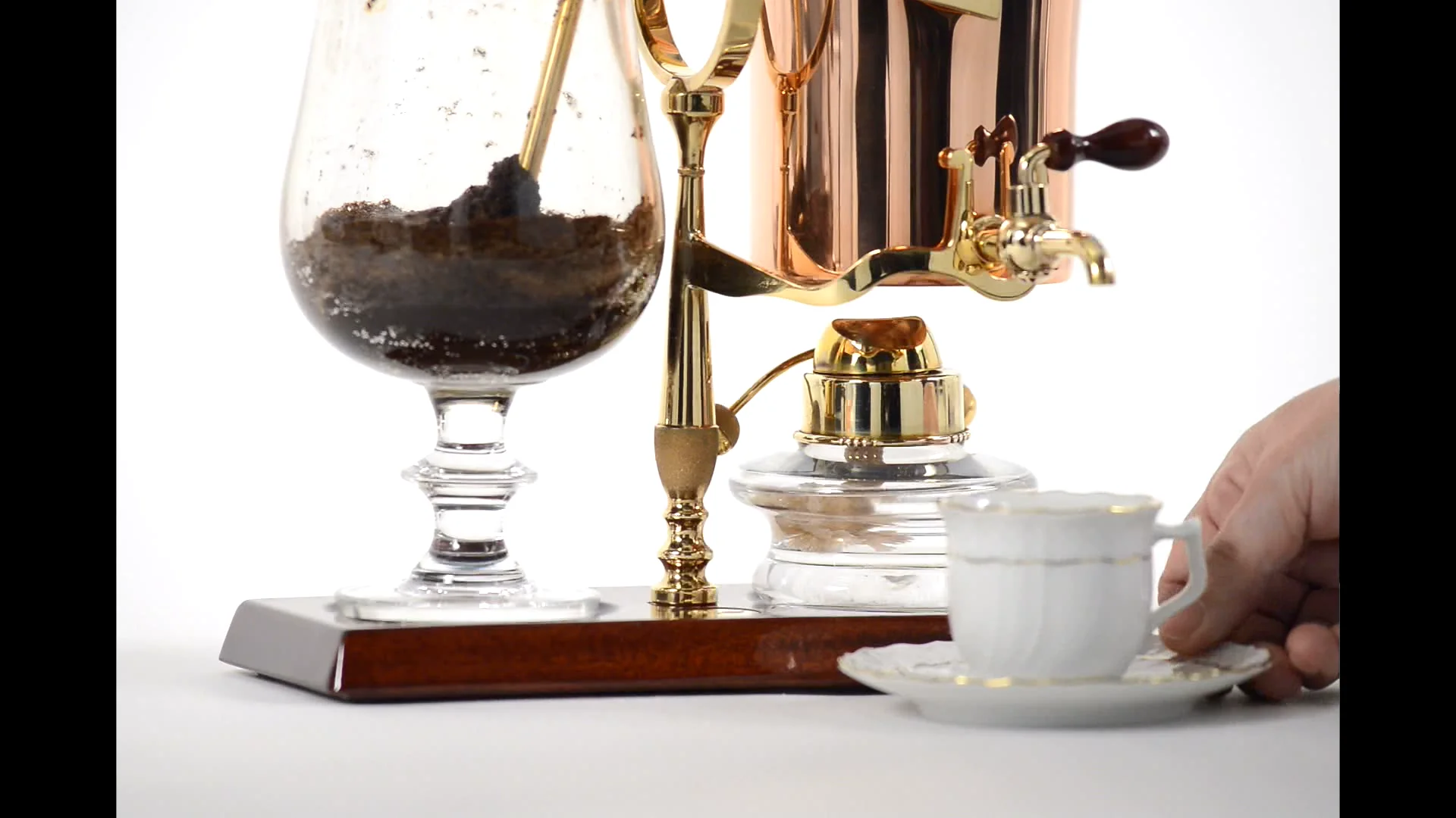 How It Works — Royal Coffee Maker