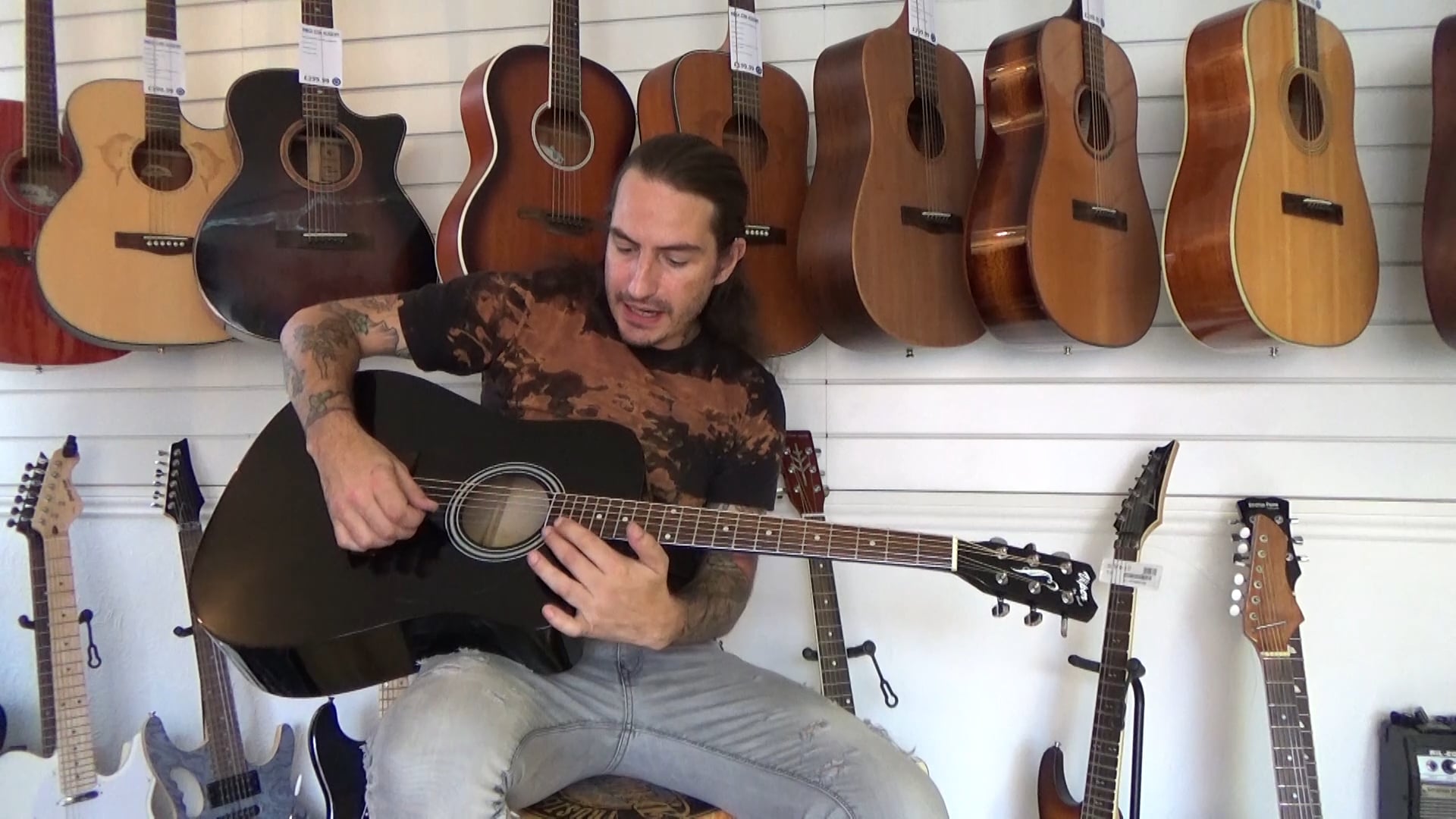Stretton Payne Custom Shop Clearance Viper Acoustic Guitar on Vimeo