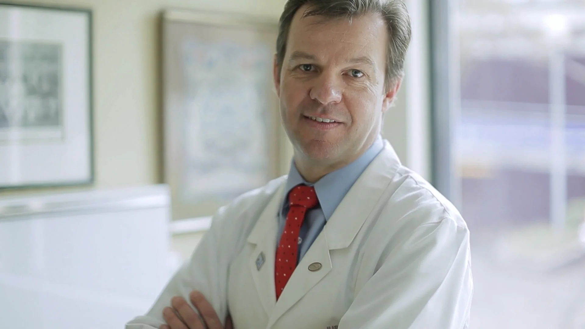 Surgeon Testimonial - Dr Justin Roe on Vimeo