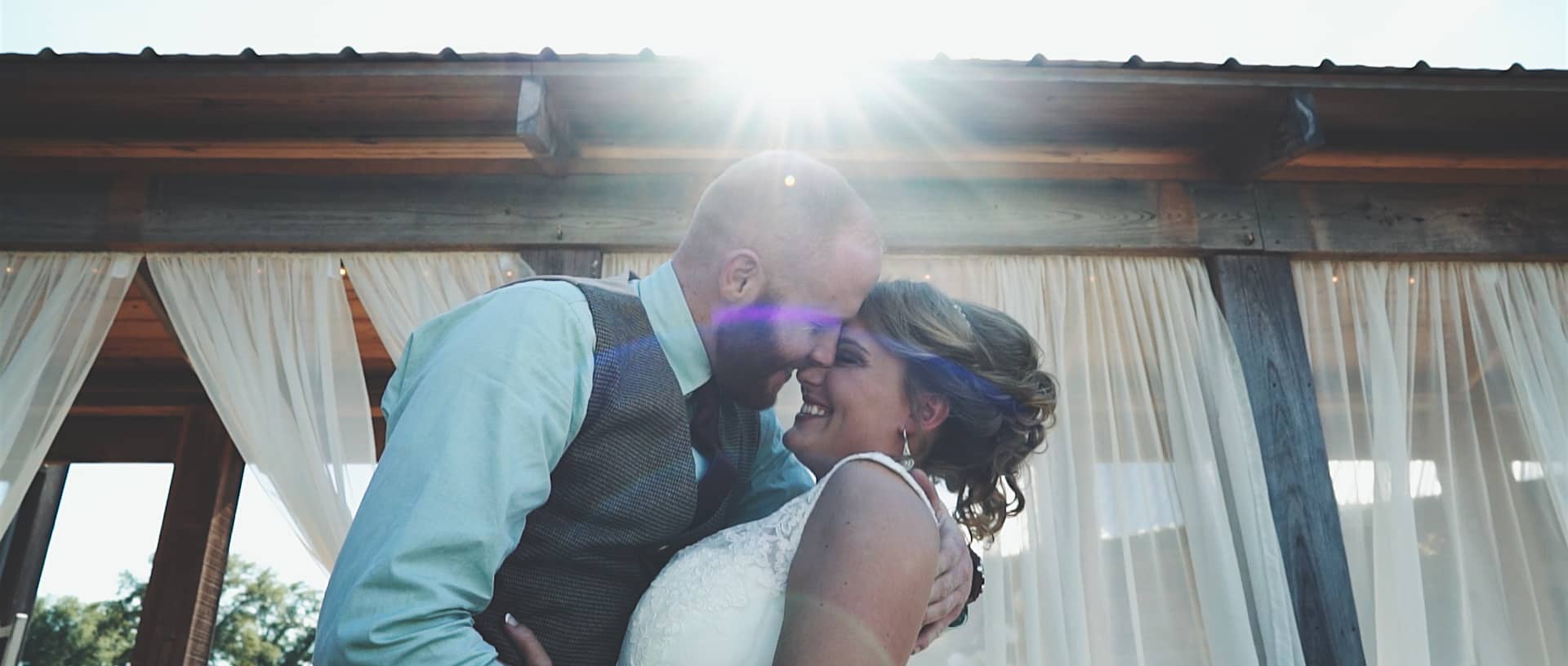 Amanda & Levi // The Bell House // Heflin, Alabama on Vimeo