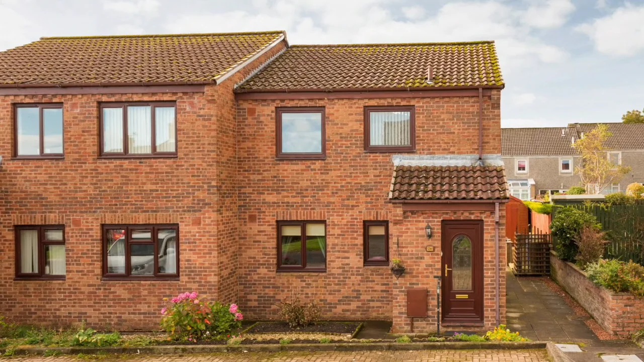 26 Rullion Green Avenue on Vimeo
