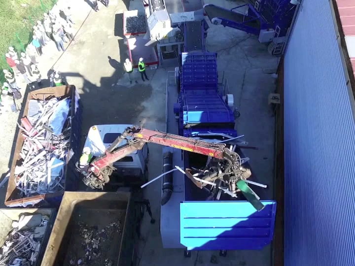 ZB Model THOR 1521K Mobile Hammermill Shredder on Vimeo