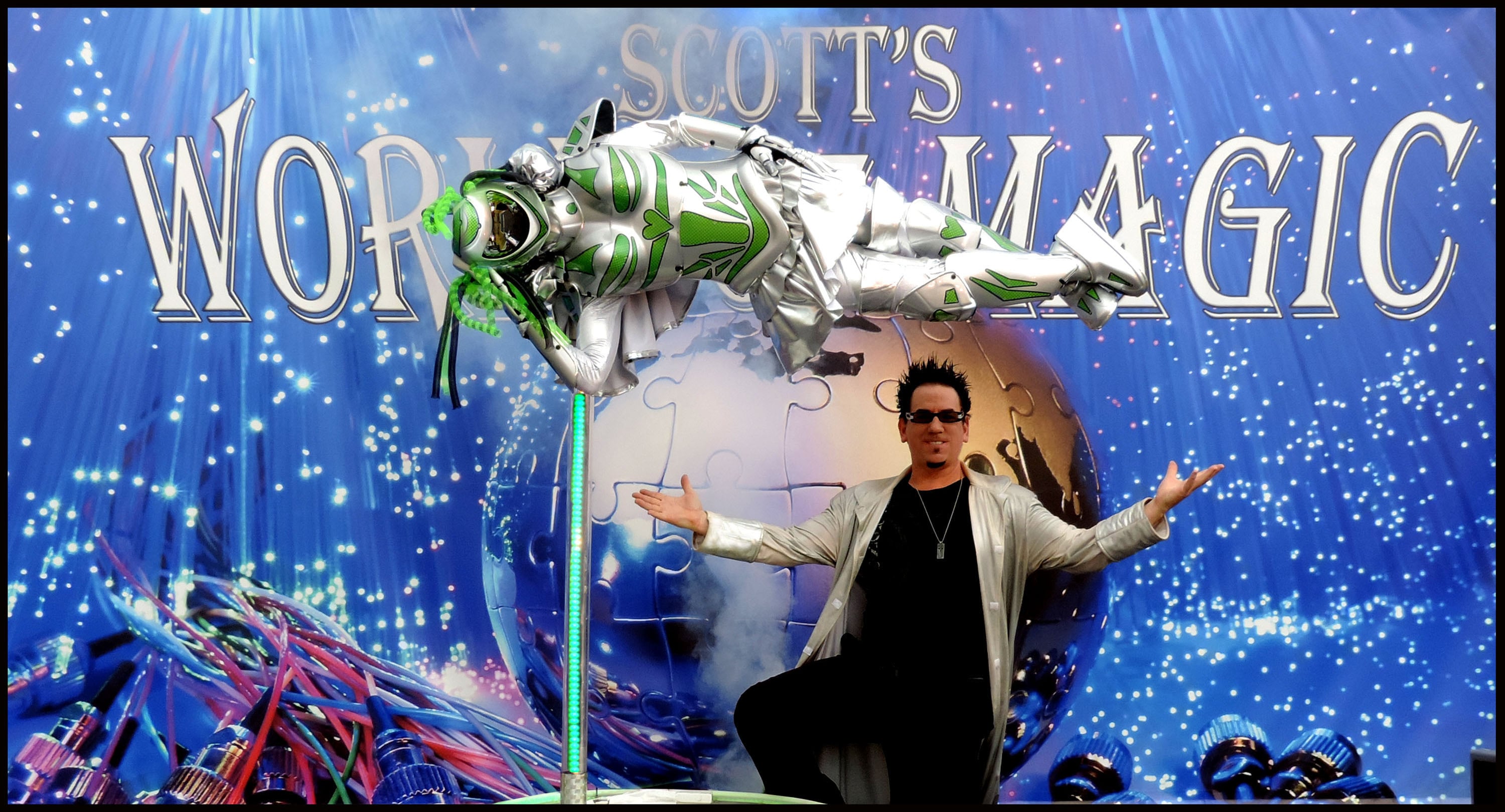 SCOTT'S WORLD OF MAGIC "Turn Key Stage & Show" on Vimeo