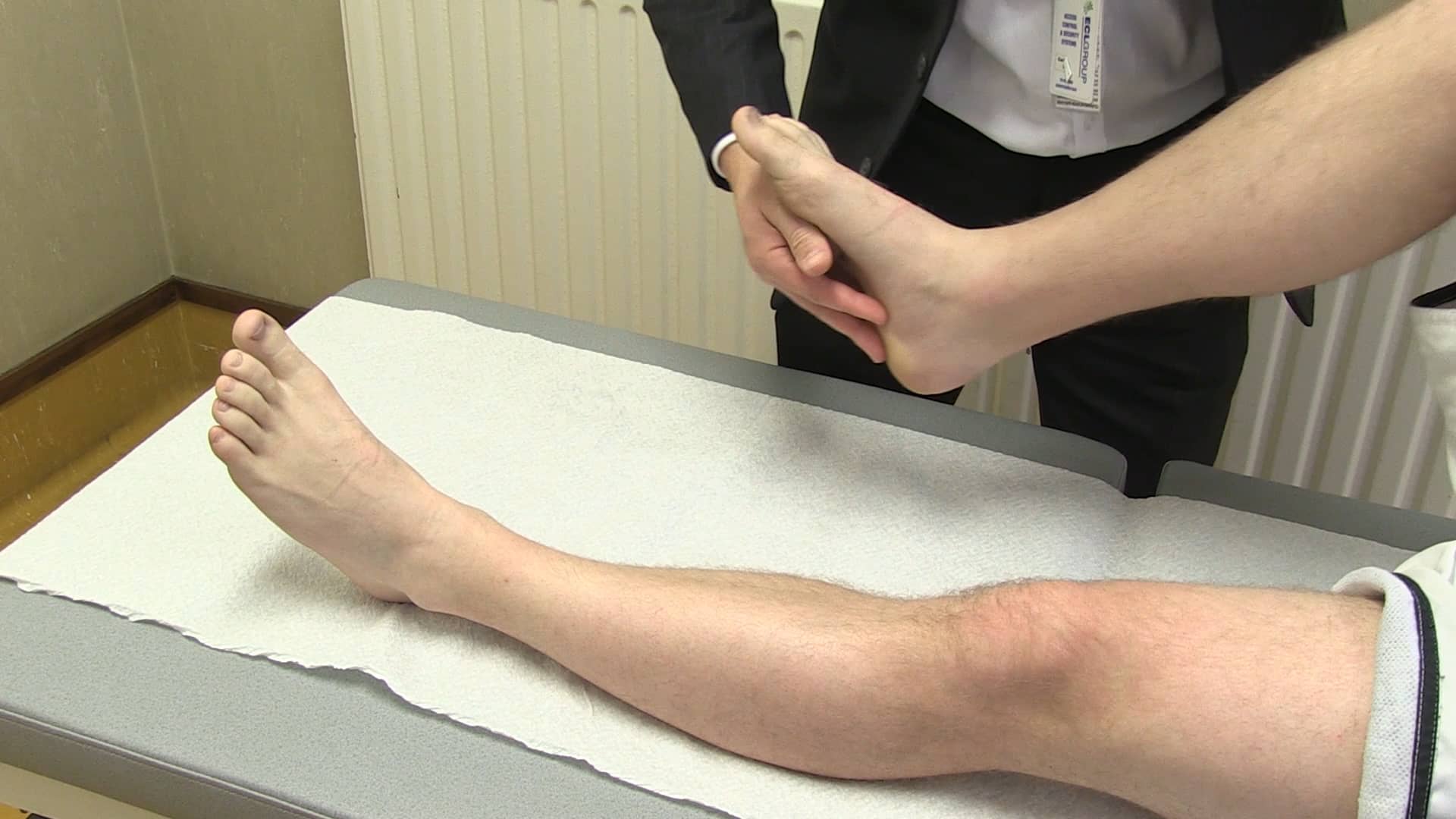 GEN Orthopaedics - Jonathan Sharr - Silfverskiold test on Vimeo