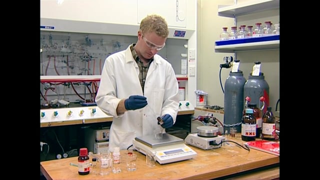 Making gold nanoparticles in micelles — Science Learning Hub