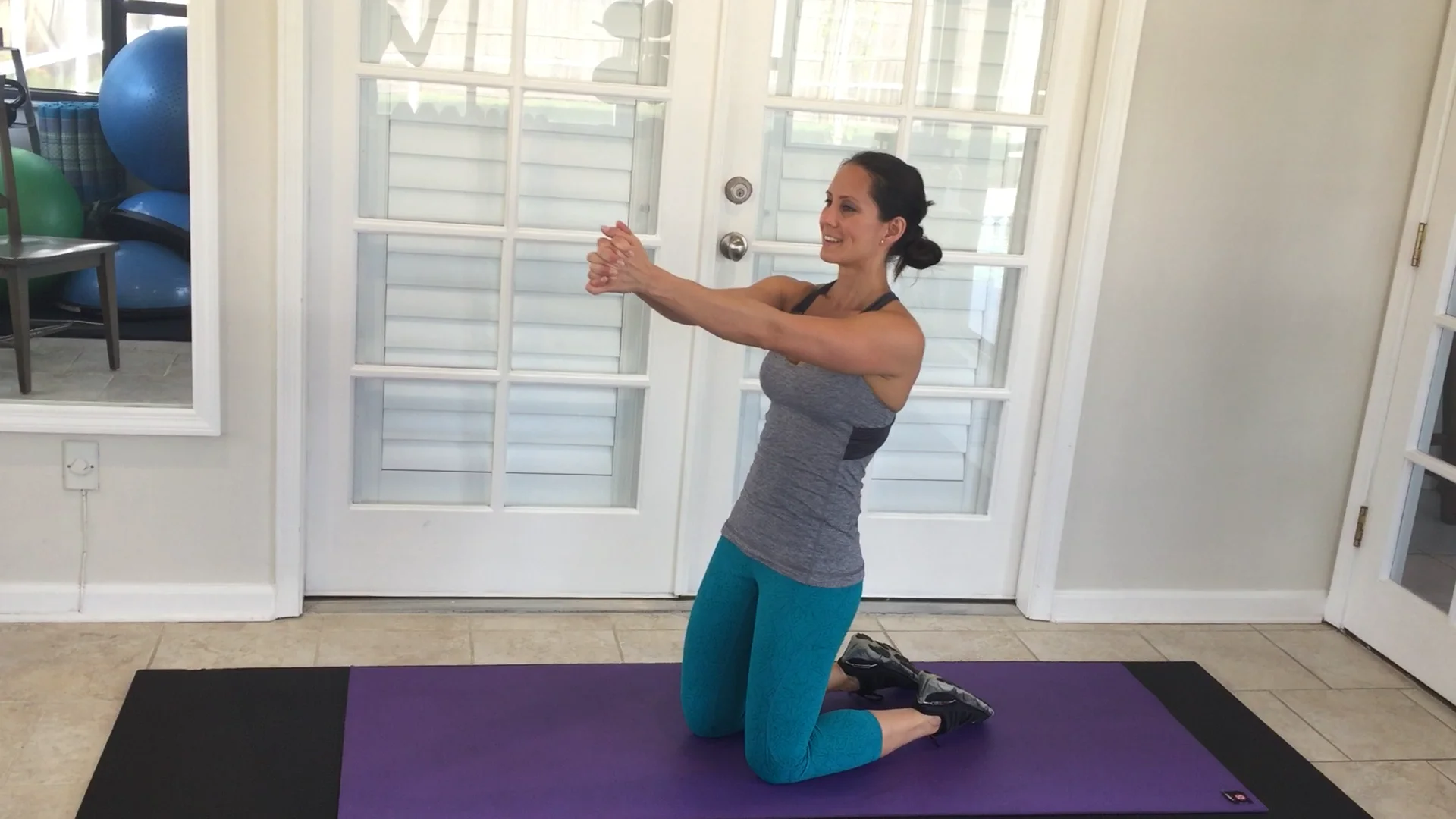 Kneeling lean back with twists on Vimeo