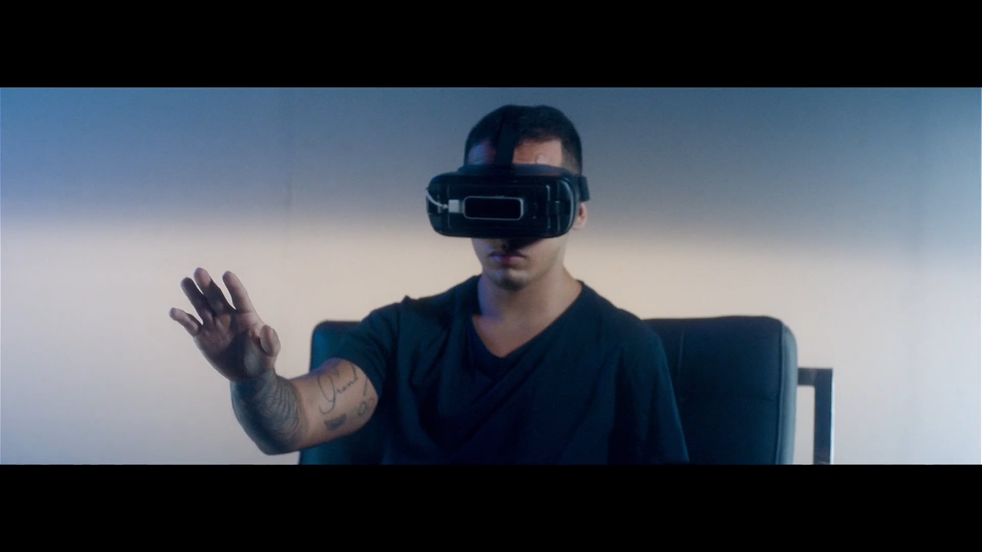 SAMSUNG | VR PHANTOM LIMB THERAPY on Vimeo