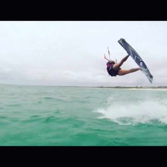 Kitesurfing Pinnaroo Point on Vimeo