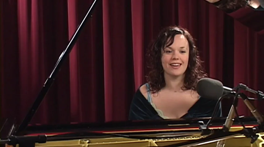 It Came Upon a Midnight Clear - Allison Crowe a cappella on Vimeo