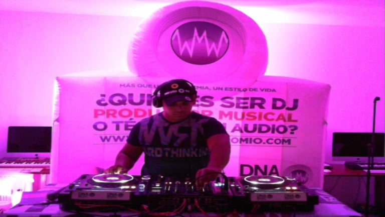 DJ VANI - DJ Contest Storyland 2017 on Vimeo