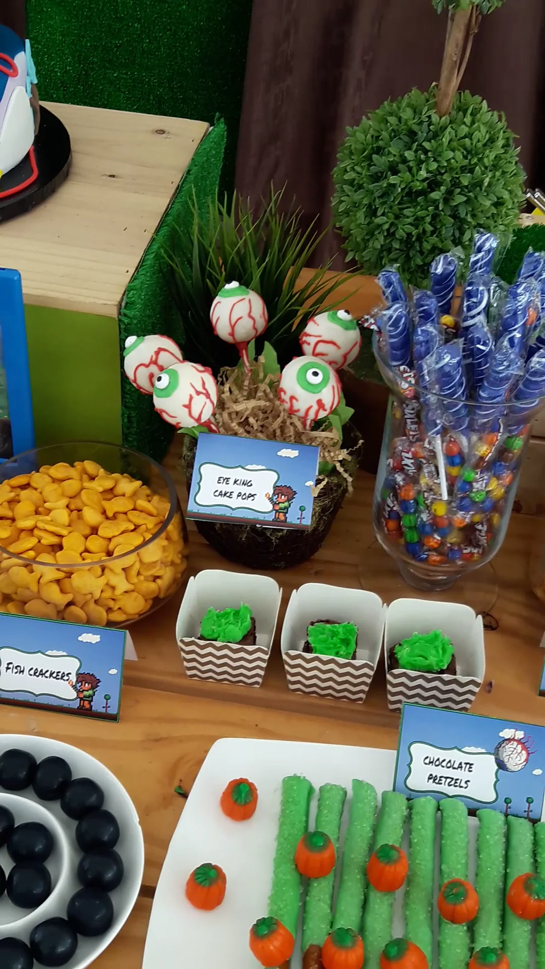 Terraria Candy Bar Table