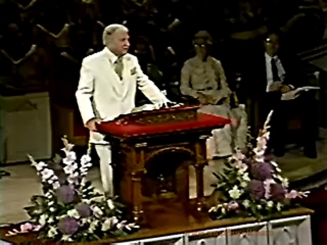 Sarah:Laughing At Angels – W. A. Criswell Sermon Library