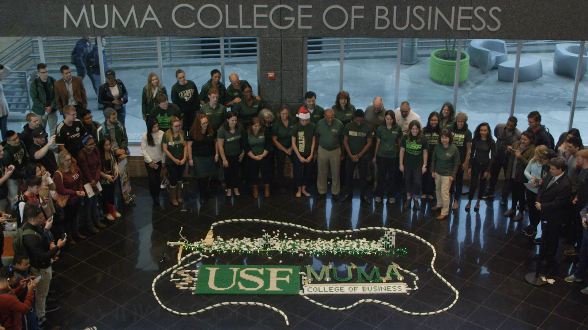 USF MUMA College of Business 2016 Holiday Card on Vimeo