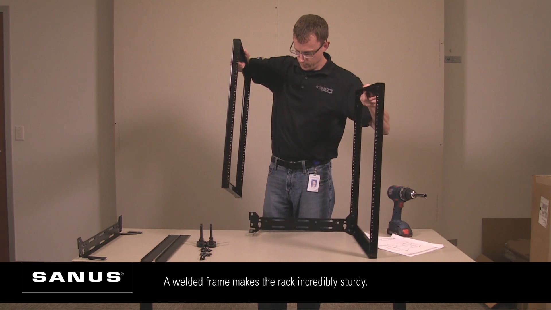Stackable Skeleton Racks from SANUS on Vimeo