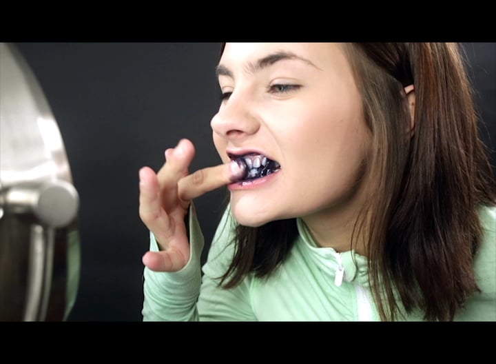 Color Wheel Teeth Whitener on Vimeo